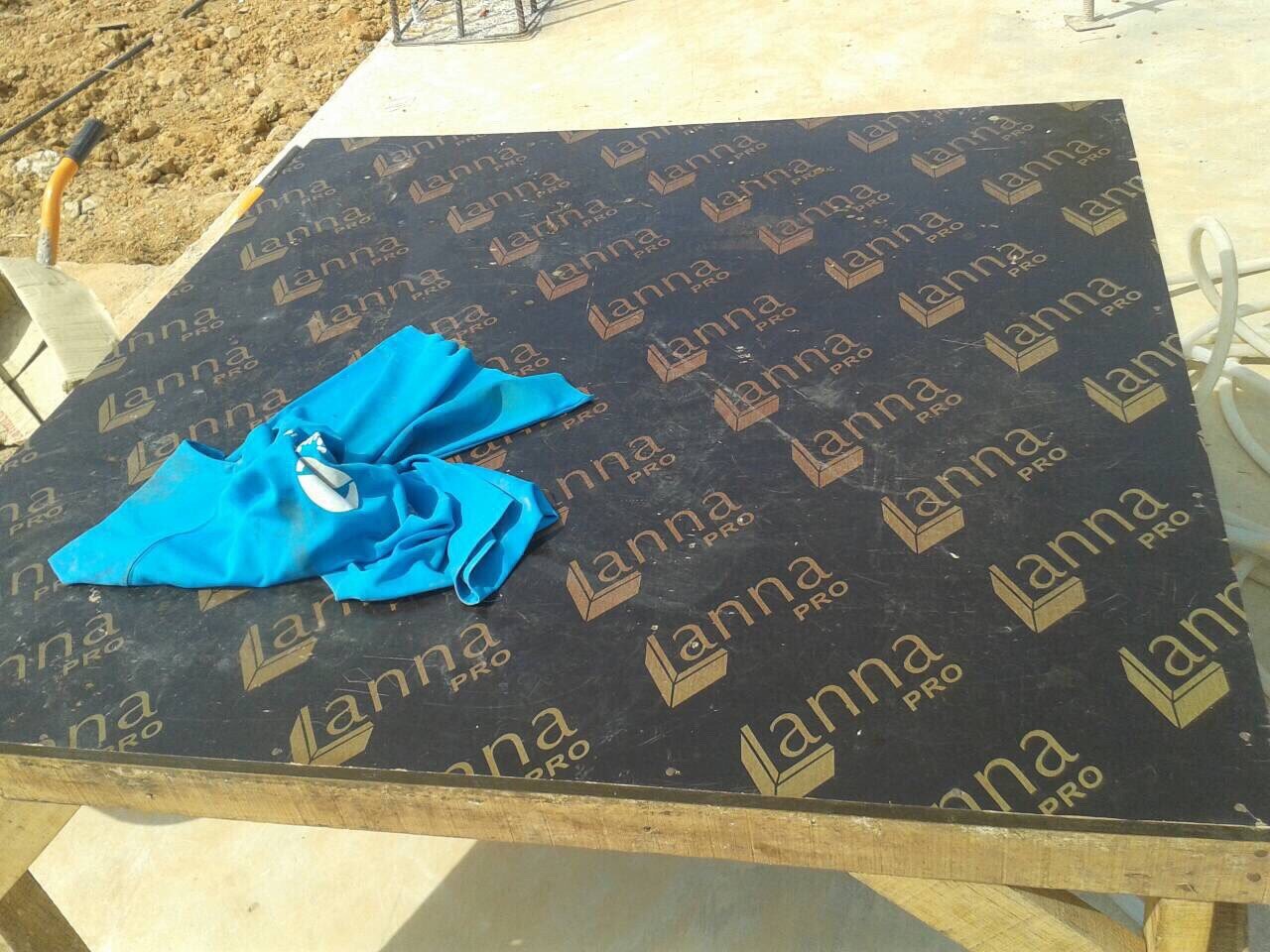 ไม้เคลือบฟิล์ม เกรดLanna Pro 15 มิล ขนาด 122x244 ซม. - บริษัท สุขสวัสดิ์ไม้อัดไทย จำกัด - ThaiPick